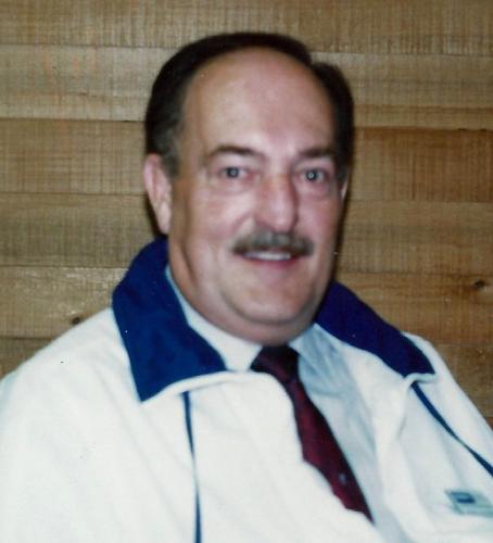 Kelso football great Van Dinter dies at 74