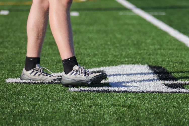 Longview QB injured on new artificial turf last season. But does that ...