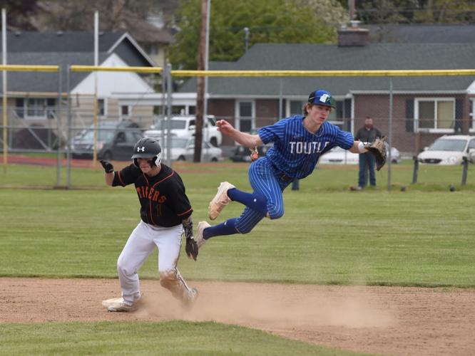2B District Championship Baseball: Napavine becomes Toutle Lake’s ...