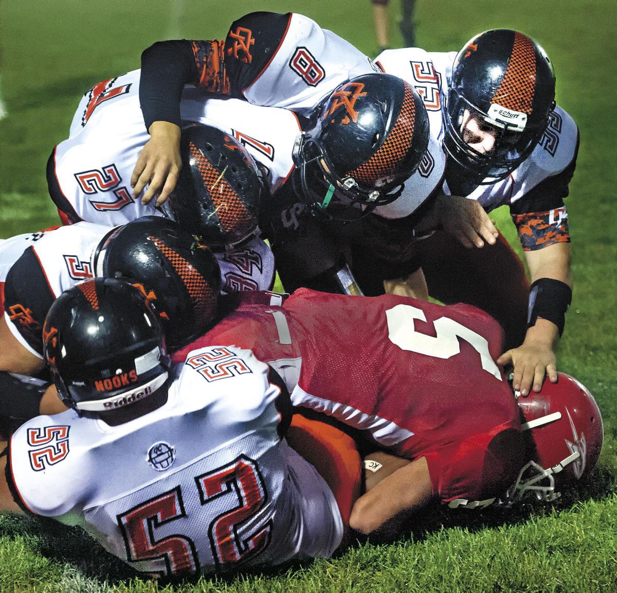 Kalama rolls past Castle Rock, clinches playoff berth