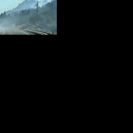 533-acre wildfire closes Highway 14 in Columbia River Gorge