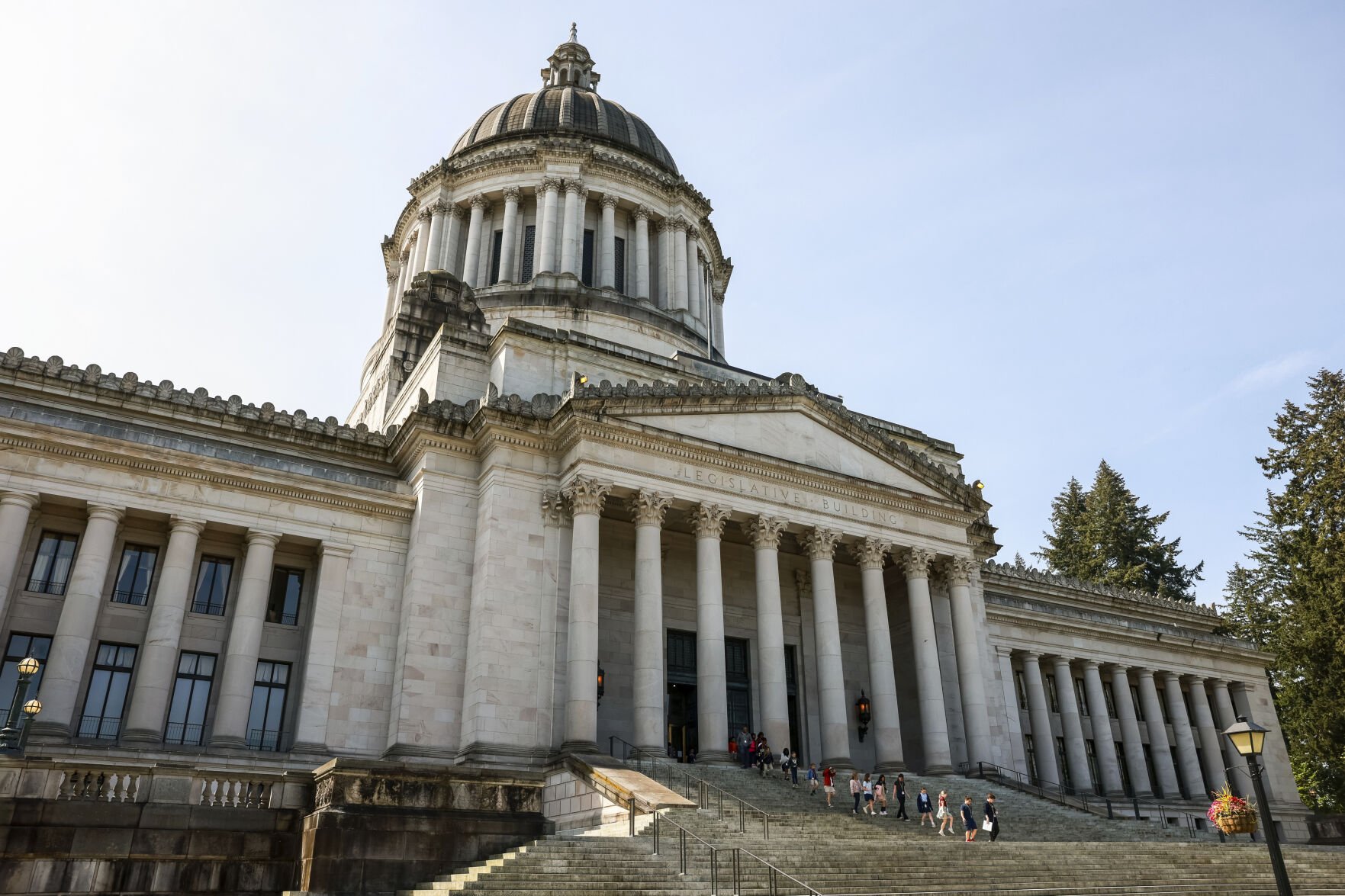WA budget woes dominate as Ferguson, lawmakers begin 2026 session