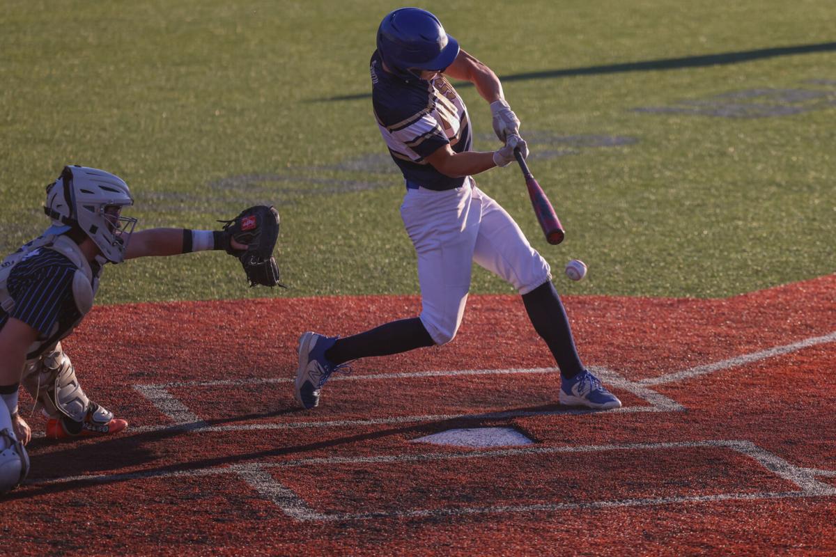 Hoinowski hit helps Kelso Premier 18u edge T-Elite