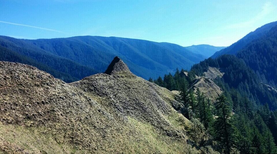 Take a Hike: Trek to Munra Point keeps interest piqued from start to finish