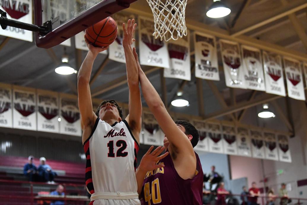 PHOTOS: Wahkiakum vs Liberty (Spangle) / Regionals