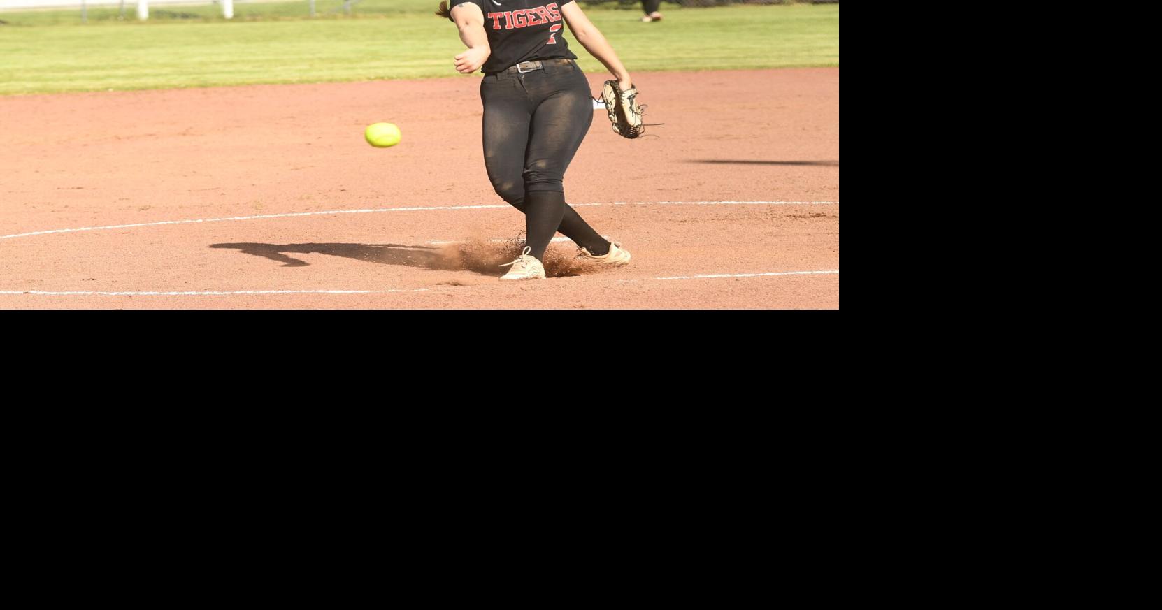 Tigers beat Cougars at state in softball