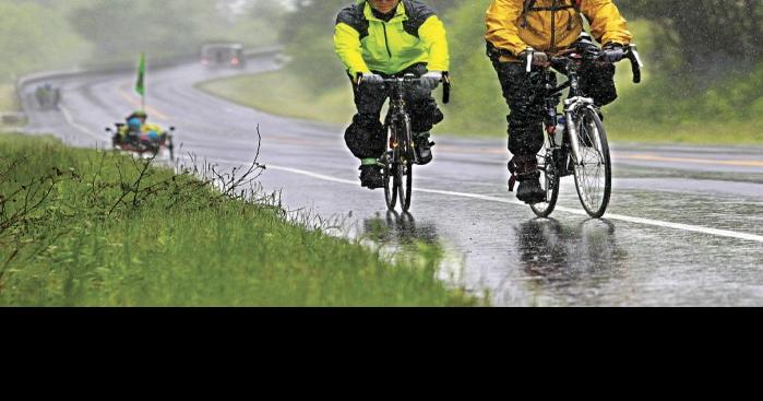 Tour de Slog: Rain keeps riders' numbers down