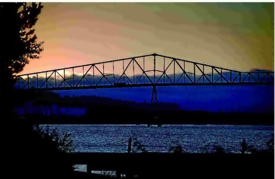 LEWIS AND CLARK BRIDGE RE-OPENS