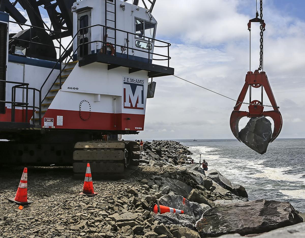 Work on North Jetty underway at mouth of Columbia River | Local | tdn.com