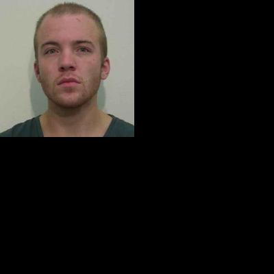 Kelso man pleads guilty to murder in garage stabbing