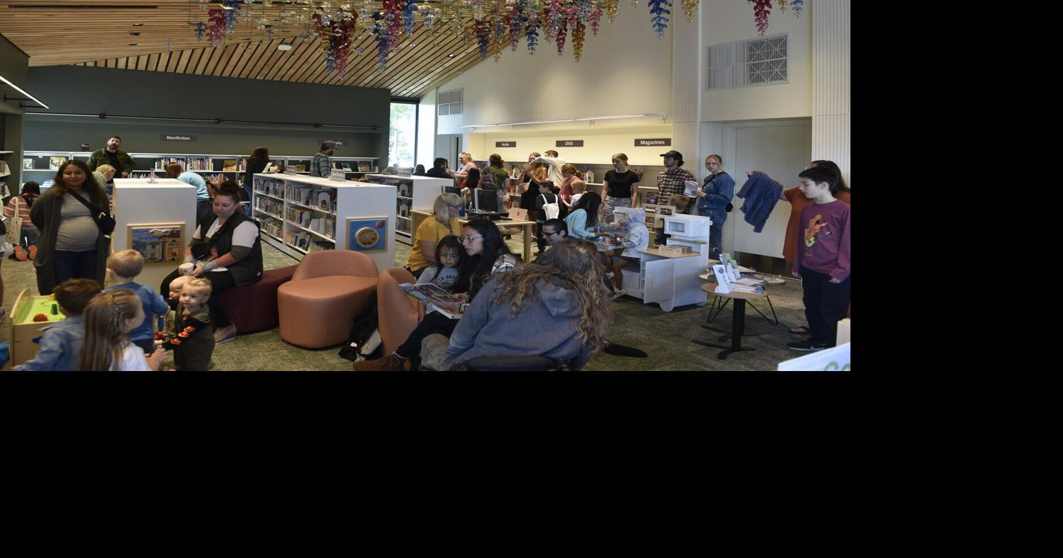 Woodland celebrates opening of new community library