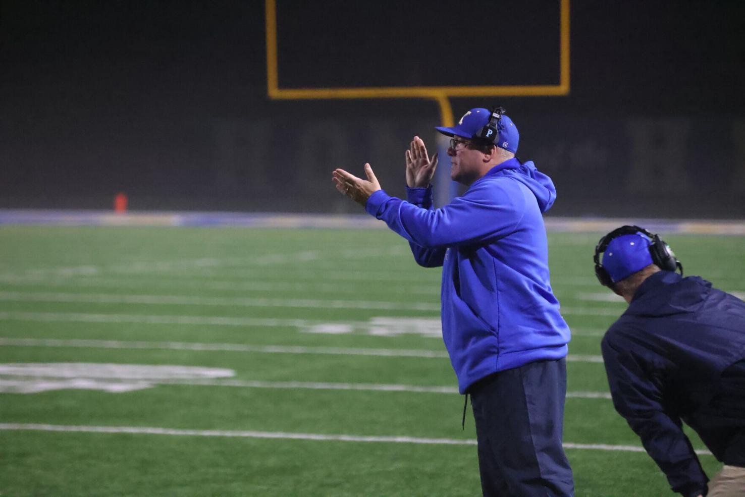 Kelso football heads to playoffs for 12th straight year