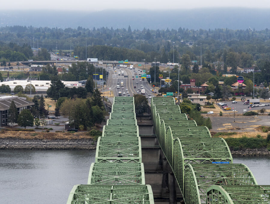 Effort to replace Interstate 5 Bridge reaches milestone as 4 river ...