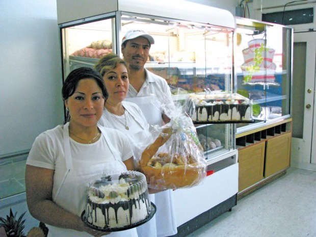 Talking Business: Longview bakery brings Mexican flavor north of the border