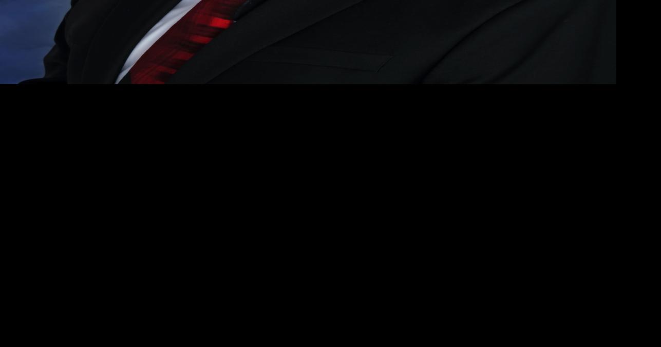 Allan Erickson sworn into vacant port commissioner seat