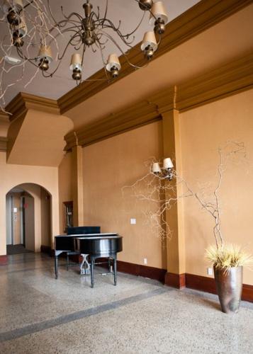 Hotel Cathlamet again ready to welcome guests