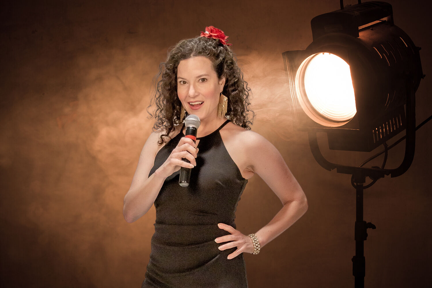 Woodland theater hosts dinner musical comedy production