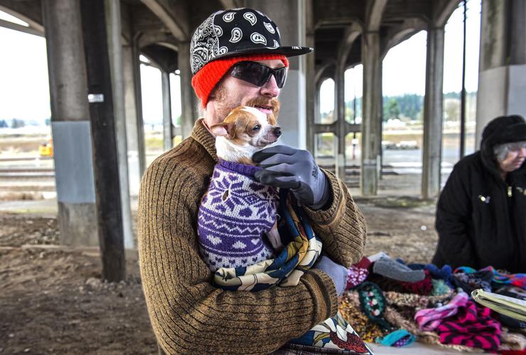 Inmates quilt for the homeless