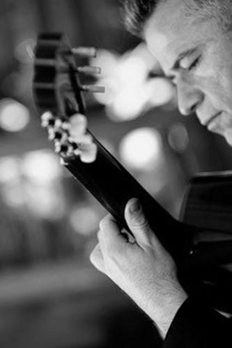 Classical guitarist Ross Thompson performs at Roland Wines on Feb. 29