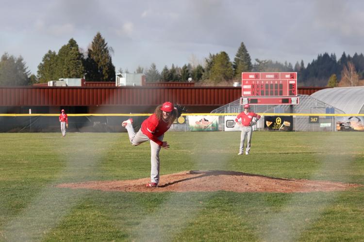 High School Baseball Roundup: Tenino pulls away late versus Castle Rock