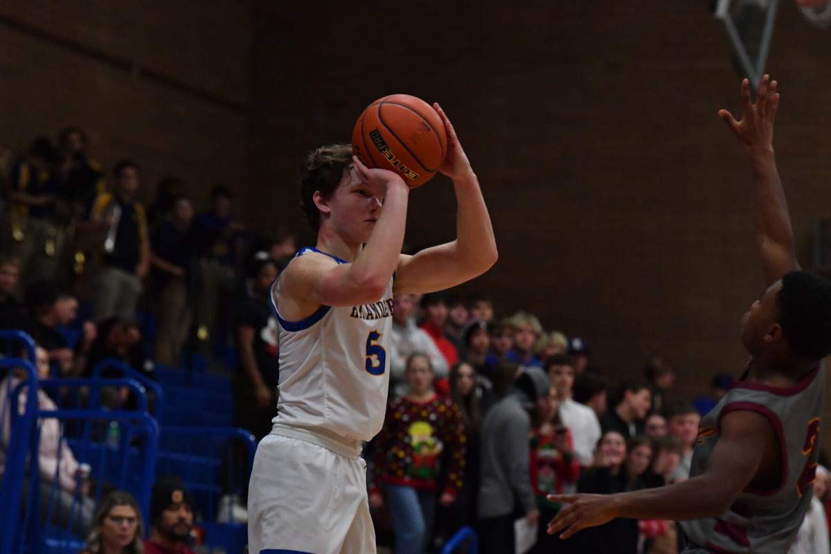 3A High School Boys Basketball: Mitchell and Yore lead Kelso over Heritage 3A High School Boys Basketball: Mitchell and Yore lead Kelso over Heritage