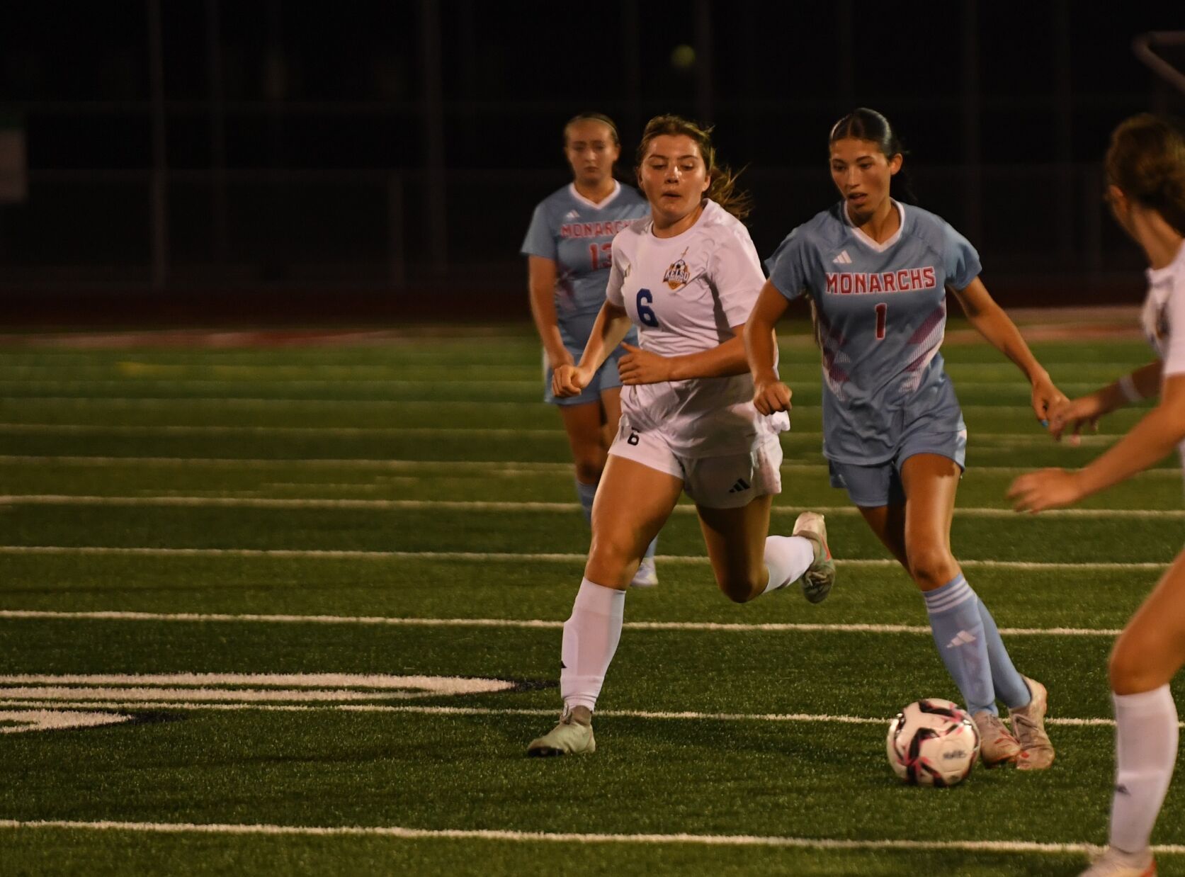 Monarchs take down Lassies for first time since 2019