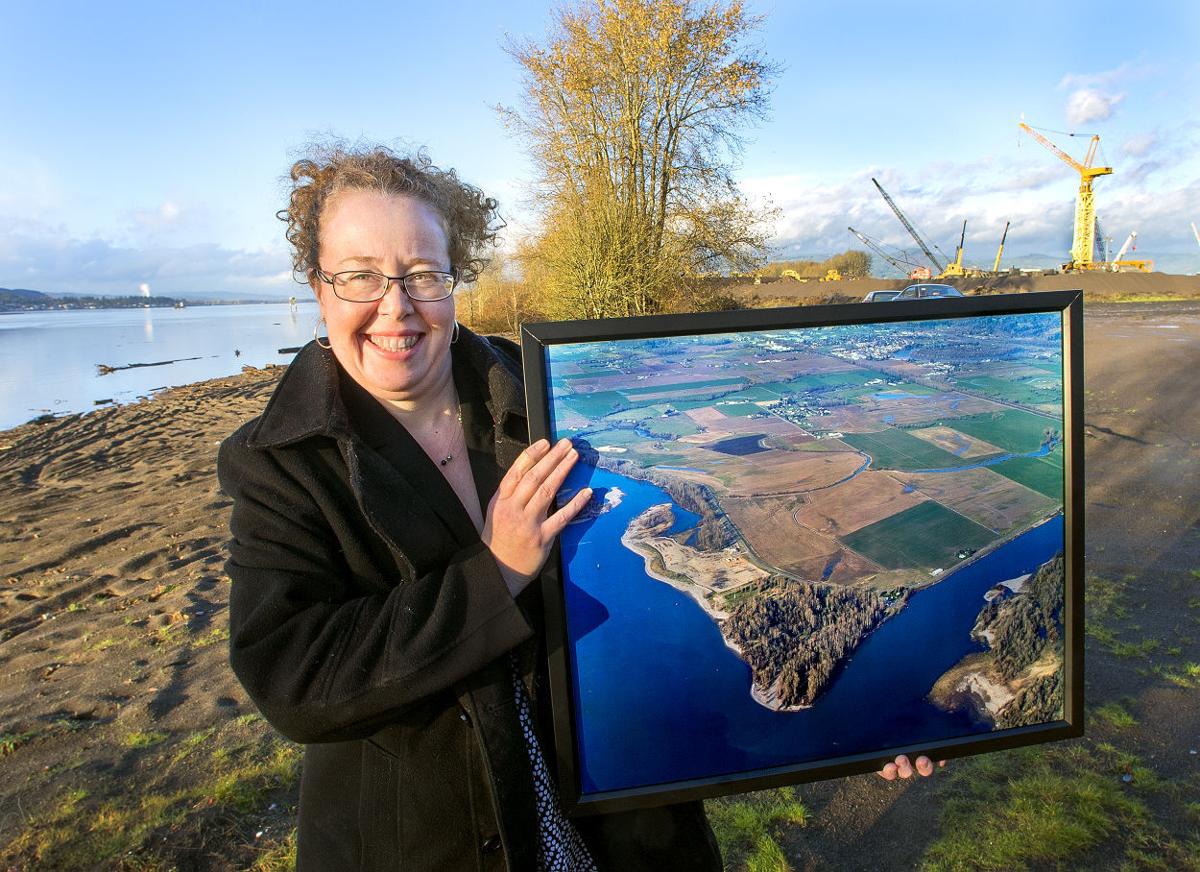 Jennifer Keene, the port director on a mission for world takeover