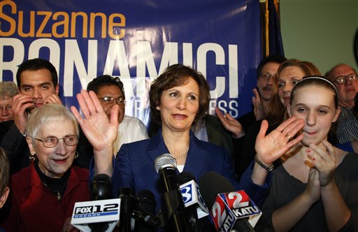 Bonamici takes oath, joins US House