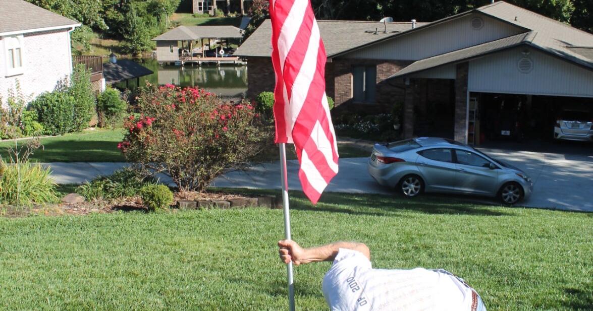 KOC offers American flags for charity | News | tellicovillageconnection.com