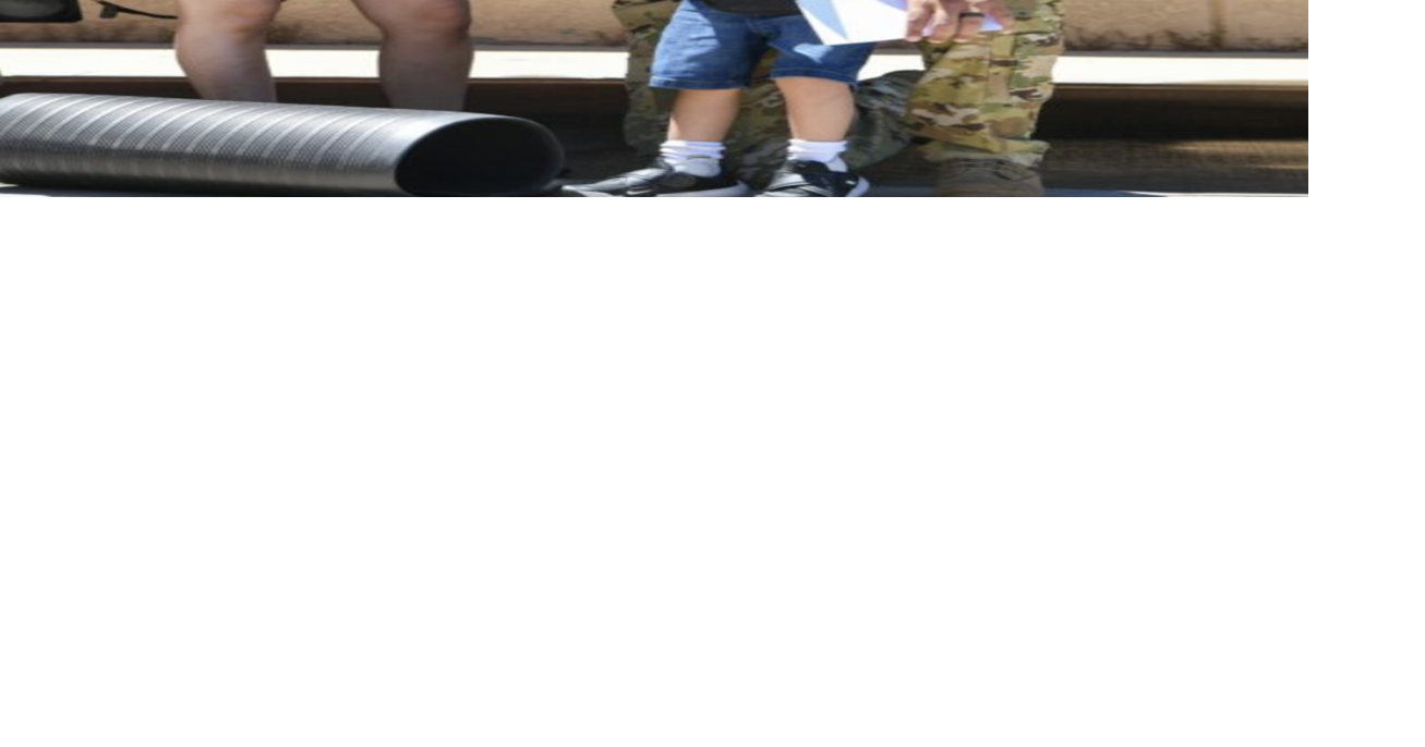 Tempe firefighter wins some youngsters’ hearts | Community | tempenews.com