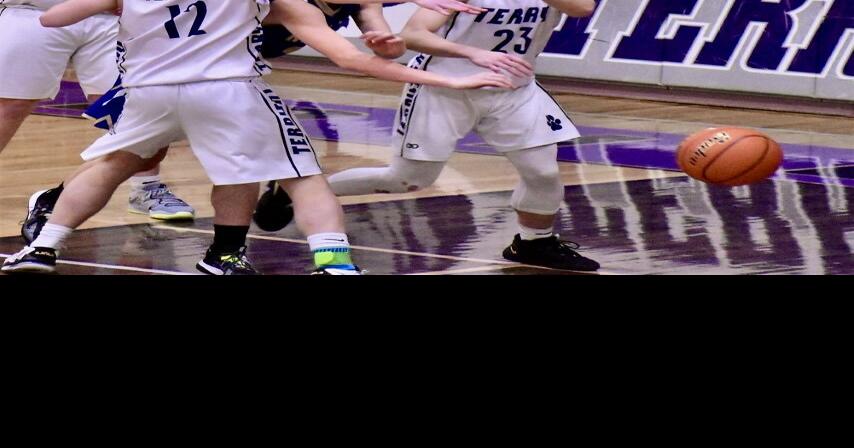 Terry boys basketball loses two, wins one | Sports | terrytribune.com