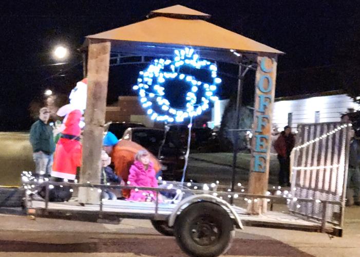 Light parade kicks off the holiday season | News | terrytribune.com