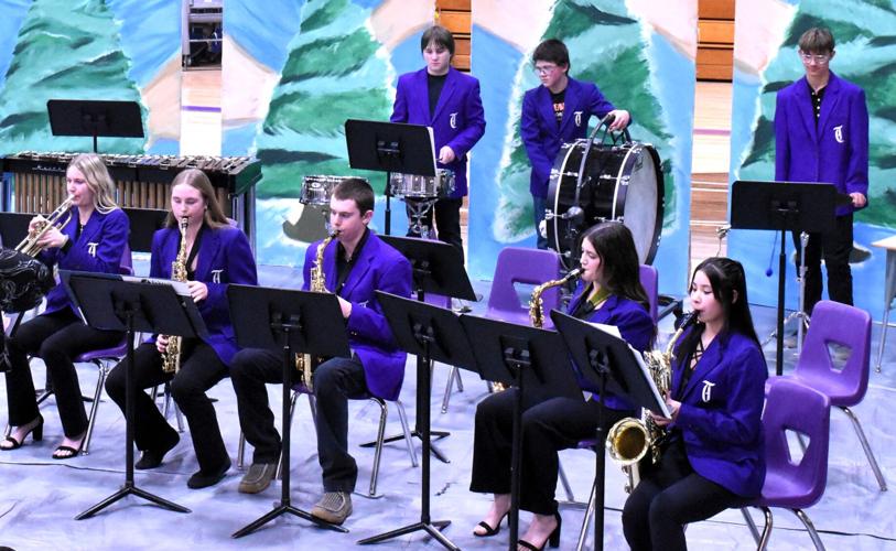 Terry students shine bright during Vintage Christmas Art Gallery and ...