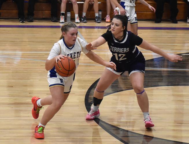 THS Basketball wins first home games | Sports | terrytribune.com