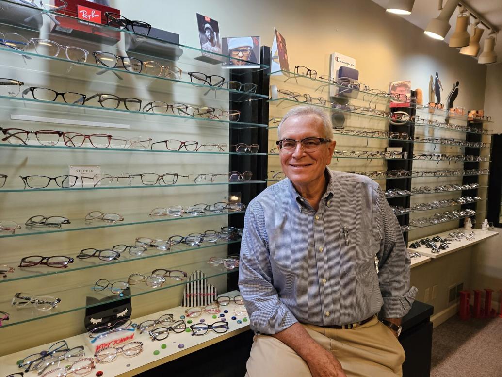 Davidson County eye doctor retiring after 42 years in practice; office ...