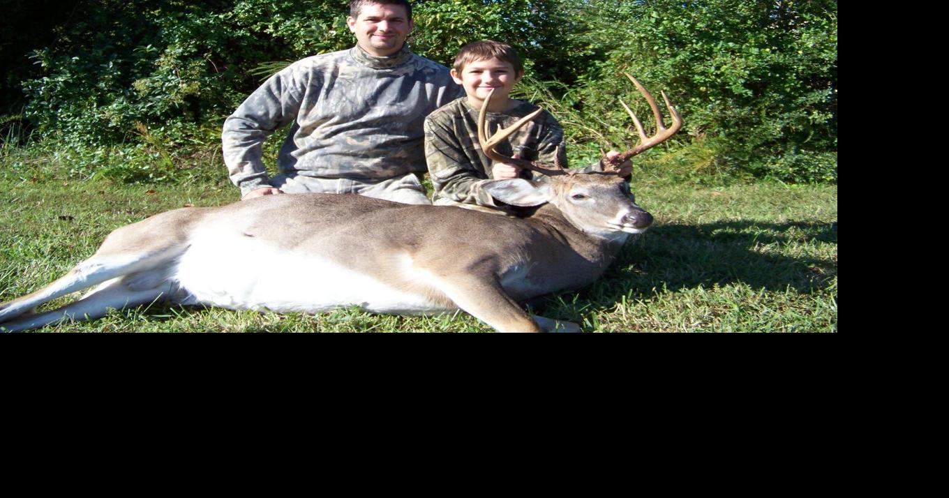 Father creates memories while deer hunting with his children | Sports ...