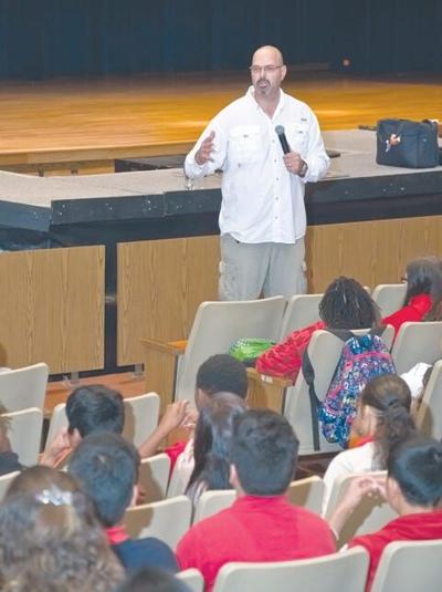 Roman Gabriel III speaks on being drug-, alcohol- free | News | the ...