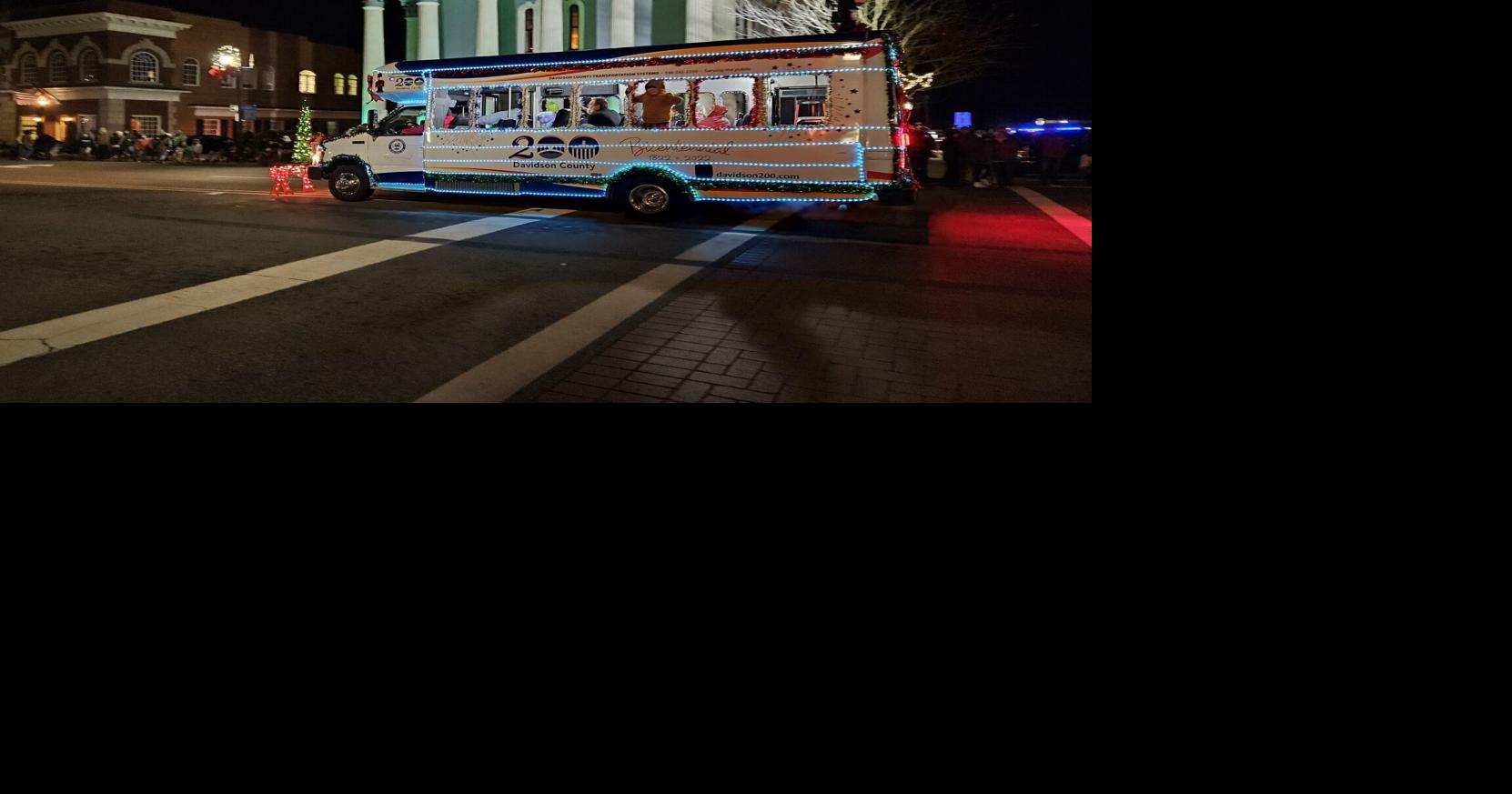 Uptown Lexington Christmas Parade delights crowd | Entertainment | the ...