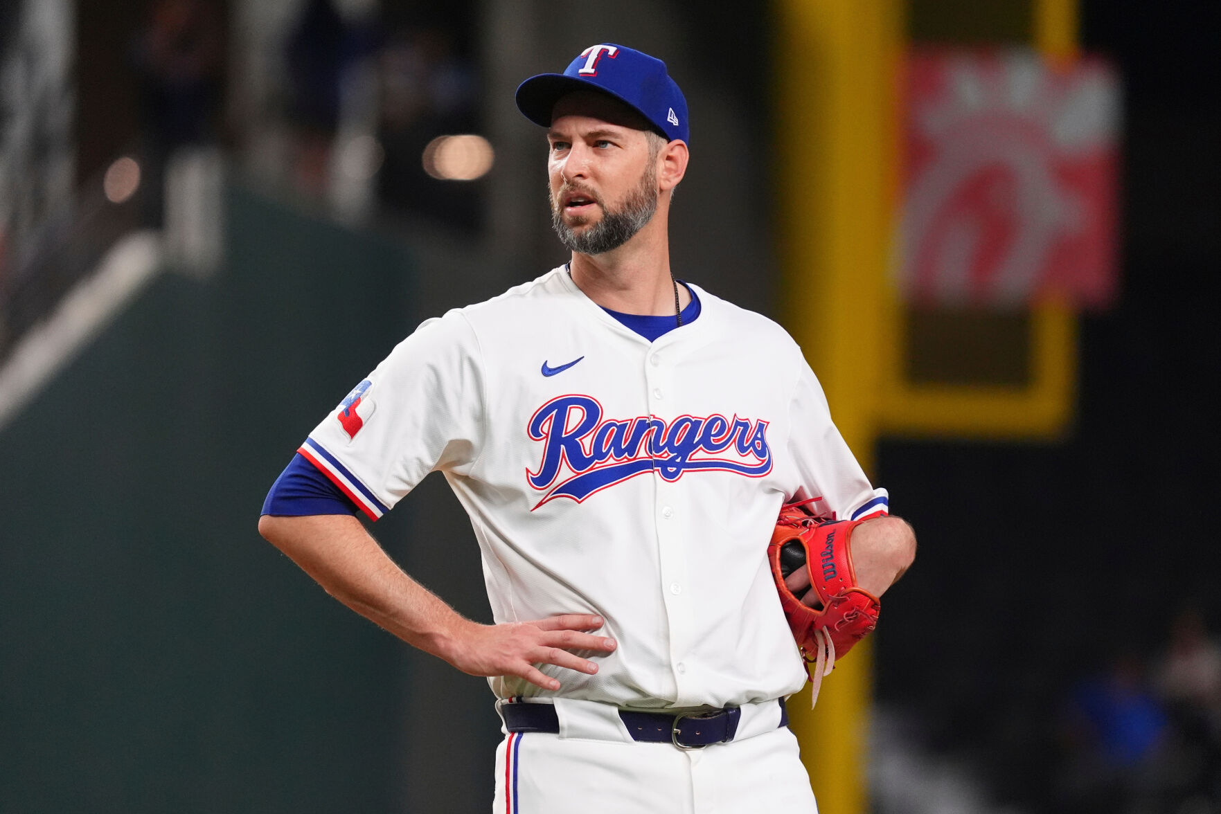 Texas Rangers and reliever Chris Martin finalize $4 million, 1-year ...