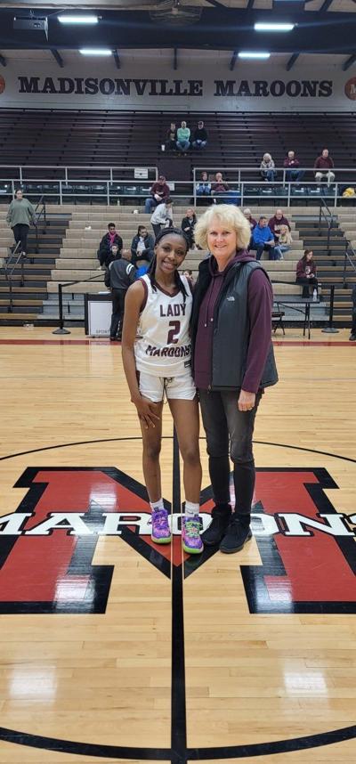 Lady Maroons honor Wells with tourney | Sports | the-messenger.com
