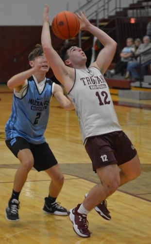 Scrimmage provides early look at Trojans | Journal Enterprise | the ...