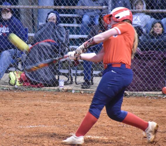 Softball surpasses last season's win total | Sports | the-messenger.com