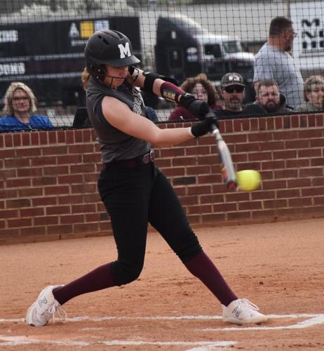 Stoltz fans 16, homers in win | Sports | the-messenger.com