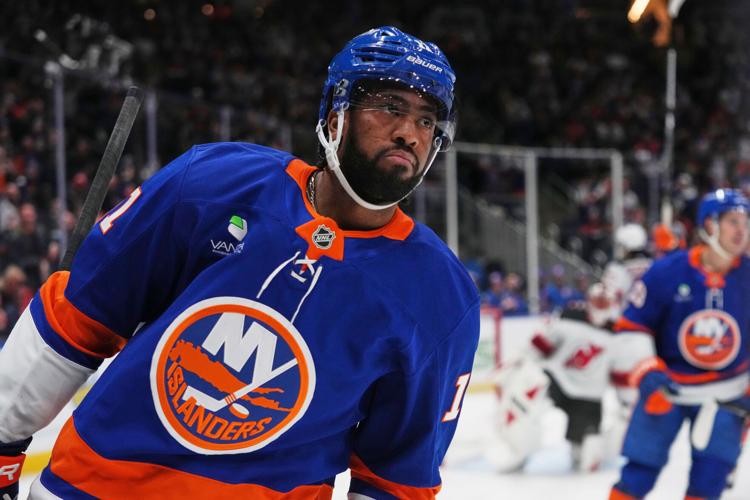 Anthony Duclair has a hat trick and two assists as the Islanders rout ...