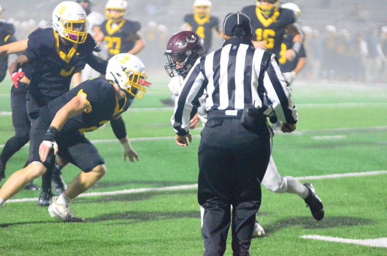 Maroons’ season ends in close 21-18 playoff loss at Greenwood | Sports ...