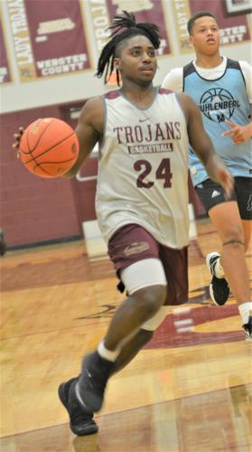 Scrimmage provides early look at Trojans | Journal Enterprise | the ...