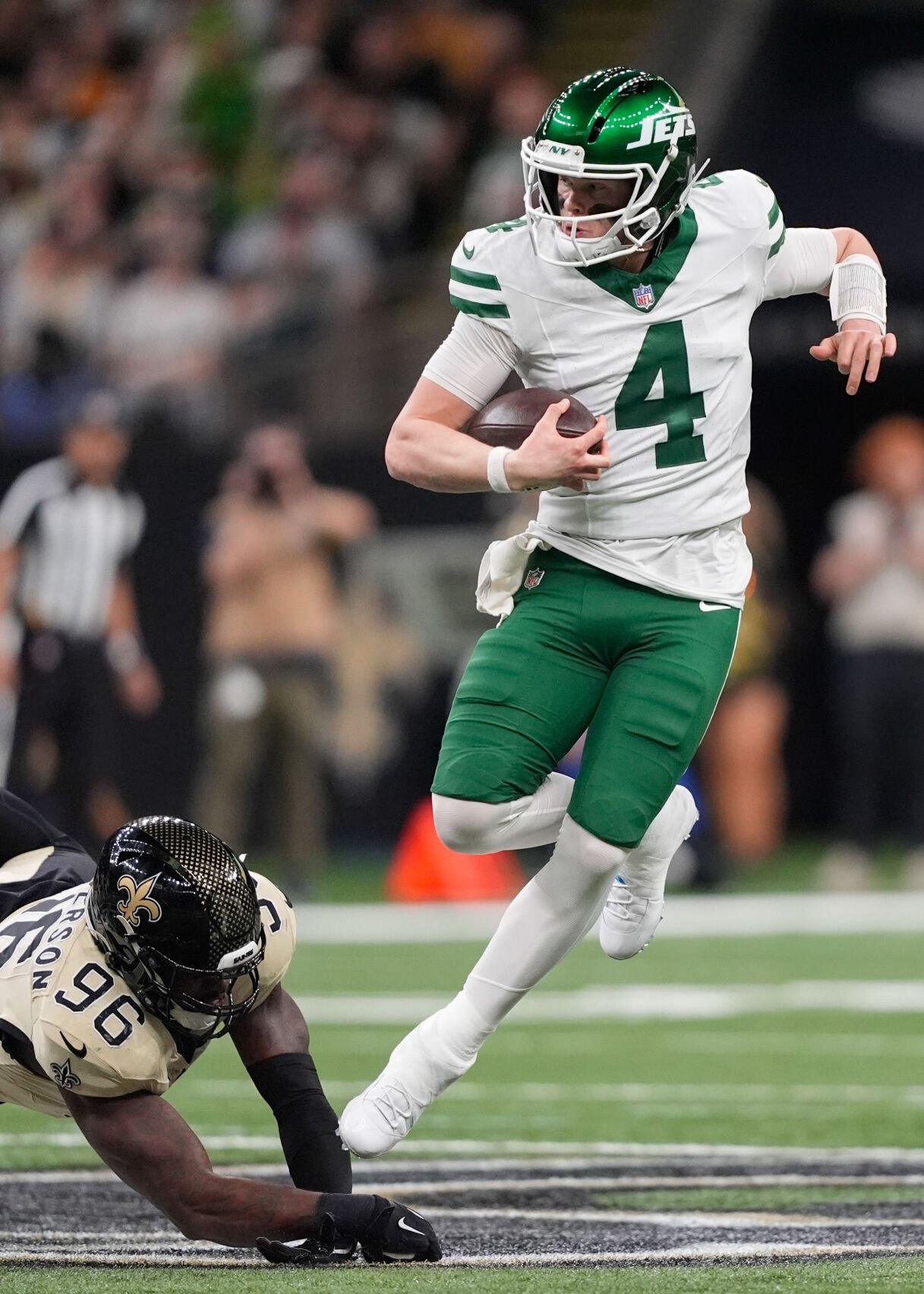 Brady Cook getting third straight start for Jets against Patriots in ...