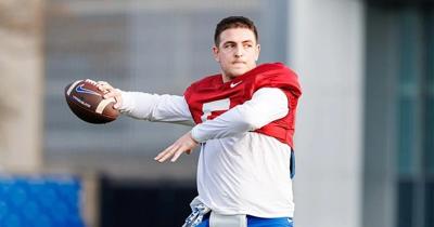 Stoops: 'Premature to pull the plug' on Zach Calzada despite shaky ...
