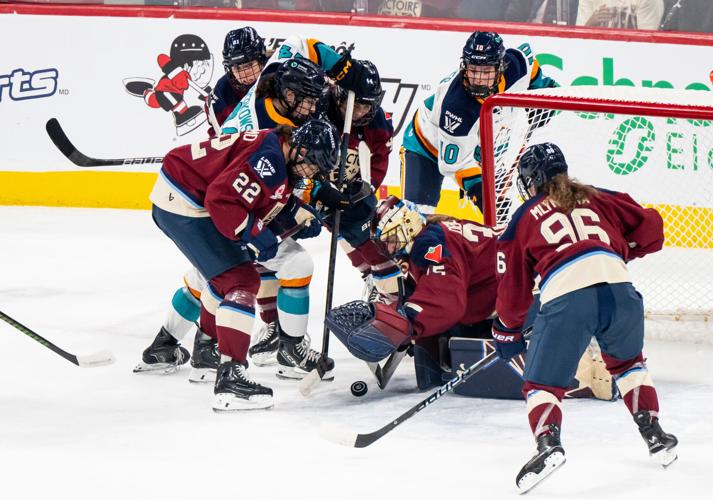 Poulin, Roque and Desbiens lead Victoire to 4-0 win over Sirens in home ...