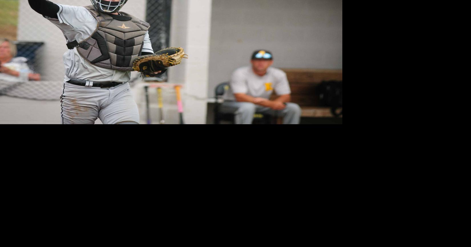 Austin, Roff bounce Bullfrogs | Sports | theadanews.com